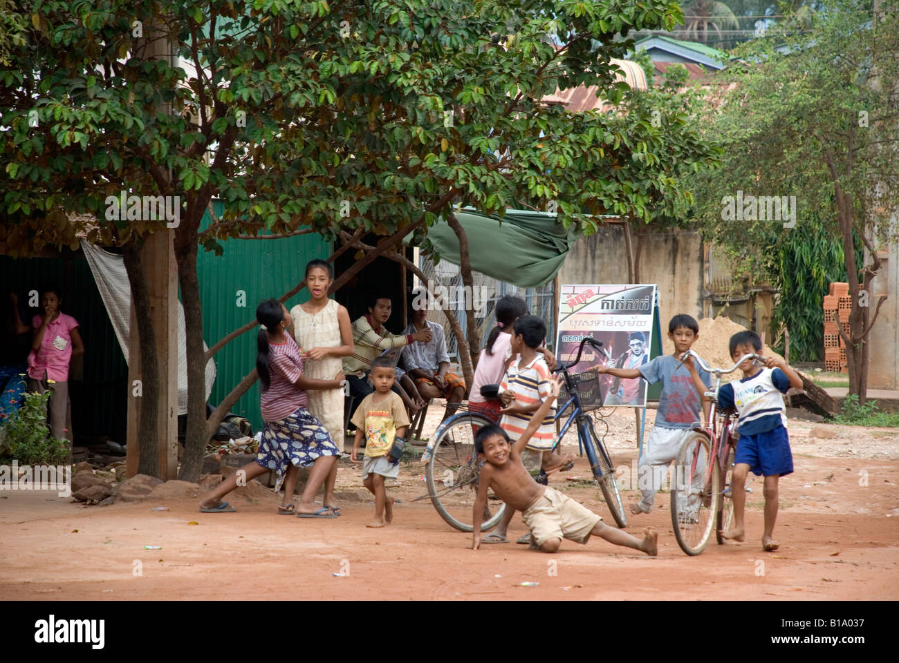 Cambodia Kampot kids near stilt village Stock Photo - Alamy