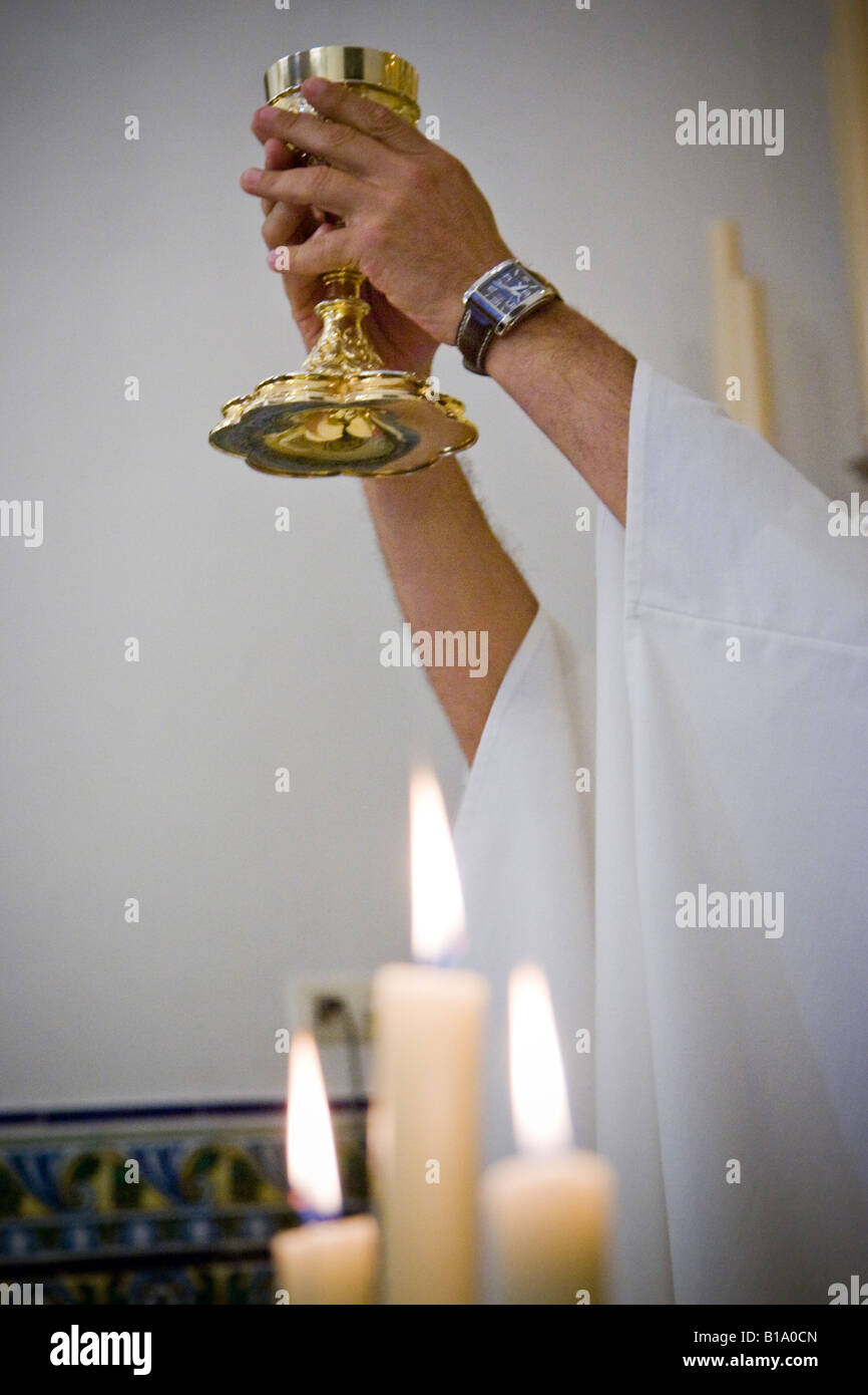 Wine mass hi-res stock photography and images - Alamy