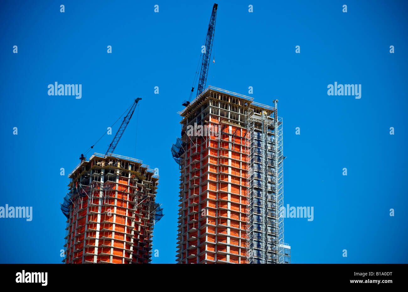 new construction of two big sky scrapers in downtown manhattan new york ...