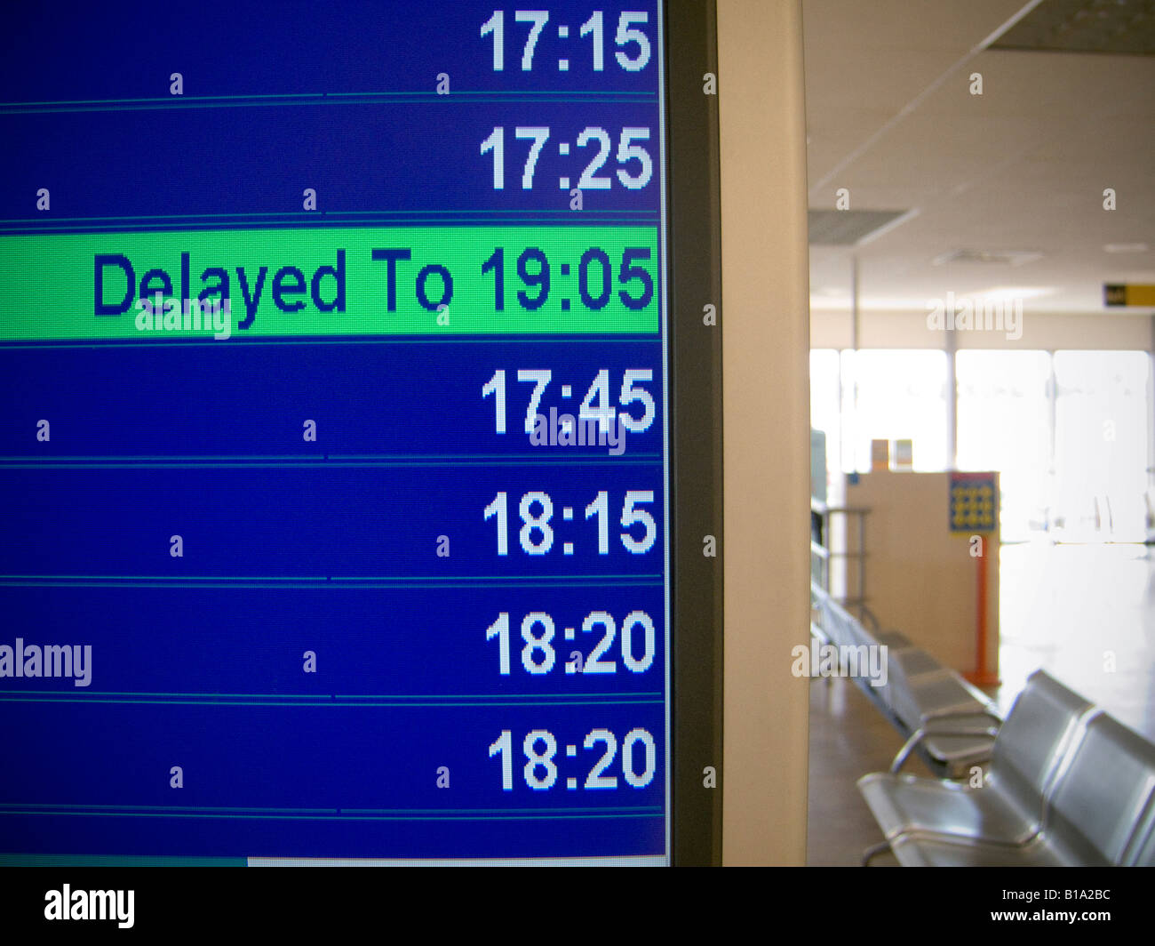 Flight times airport hi-res stock photography and images - Alamy