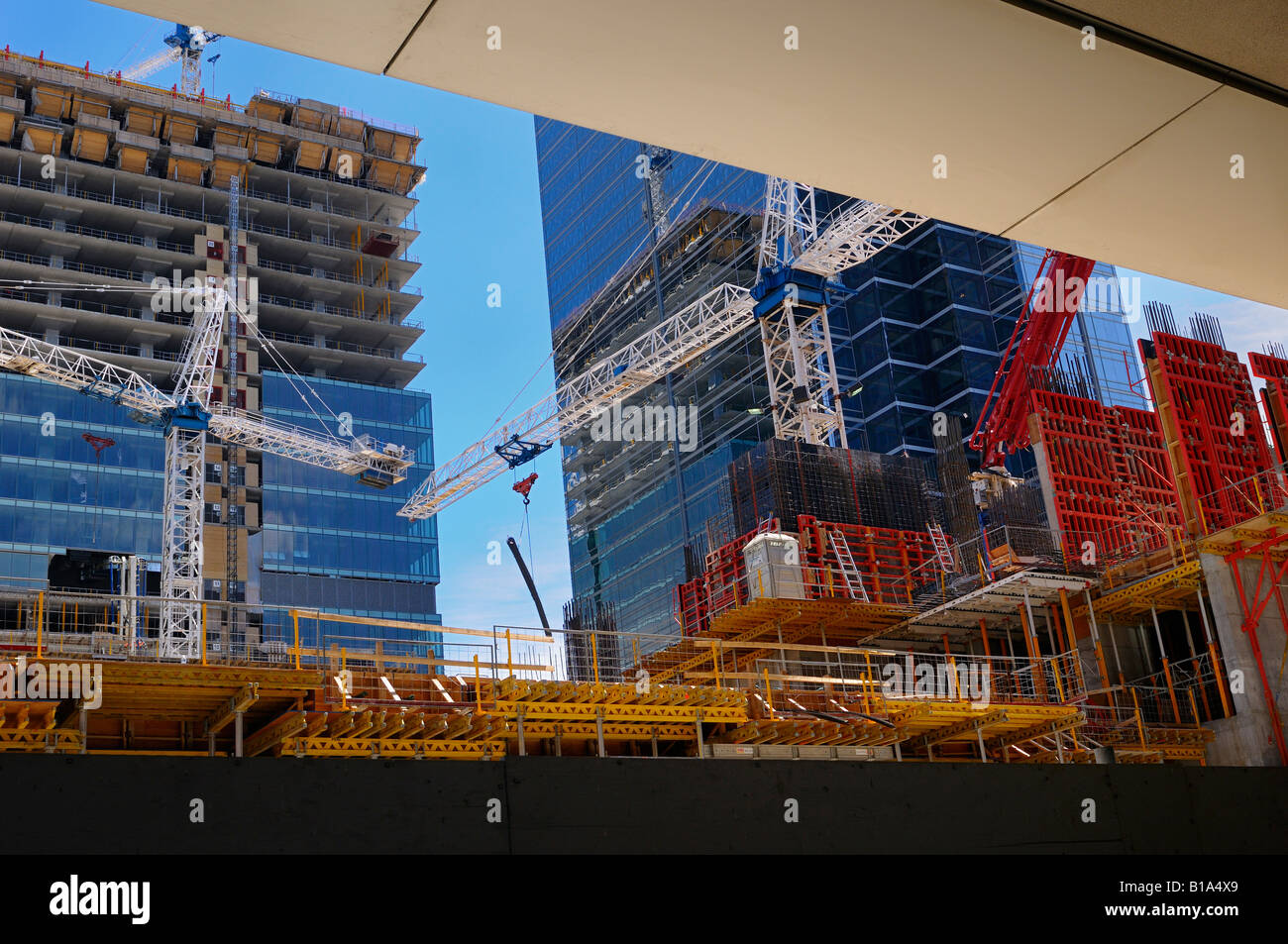 Simcoe Place Stock Photos & Simcoe Place Stock Images - Alamy