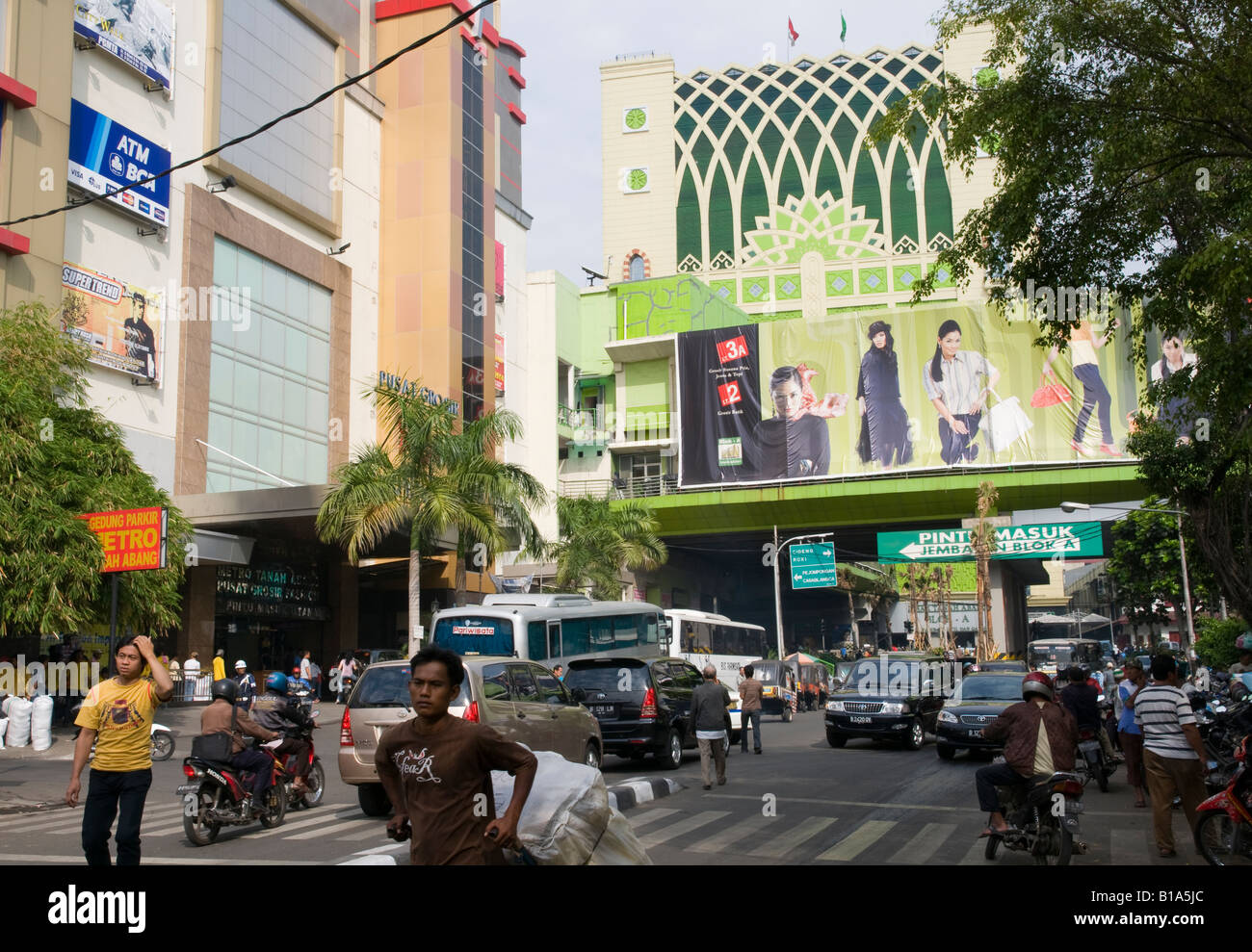 Jakarta city center indonesia hi-res stock photography and images - Alamy