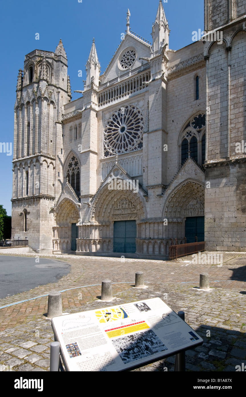 12-13th century St.Pierre Cathedral, Poitiers, Vienne, France Stock ...