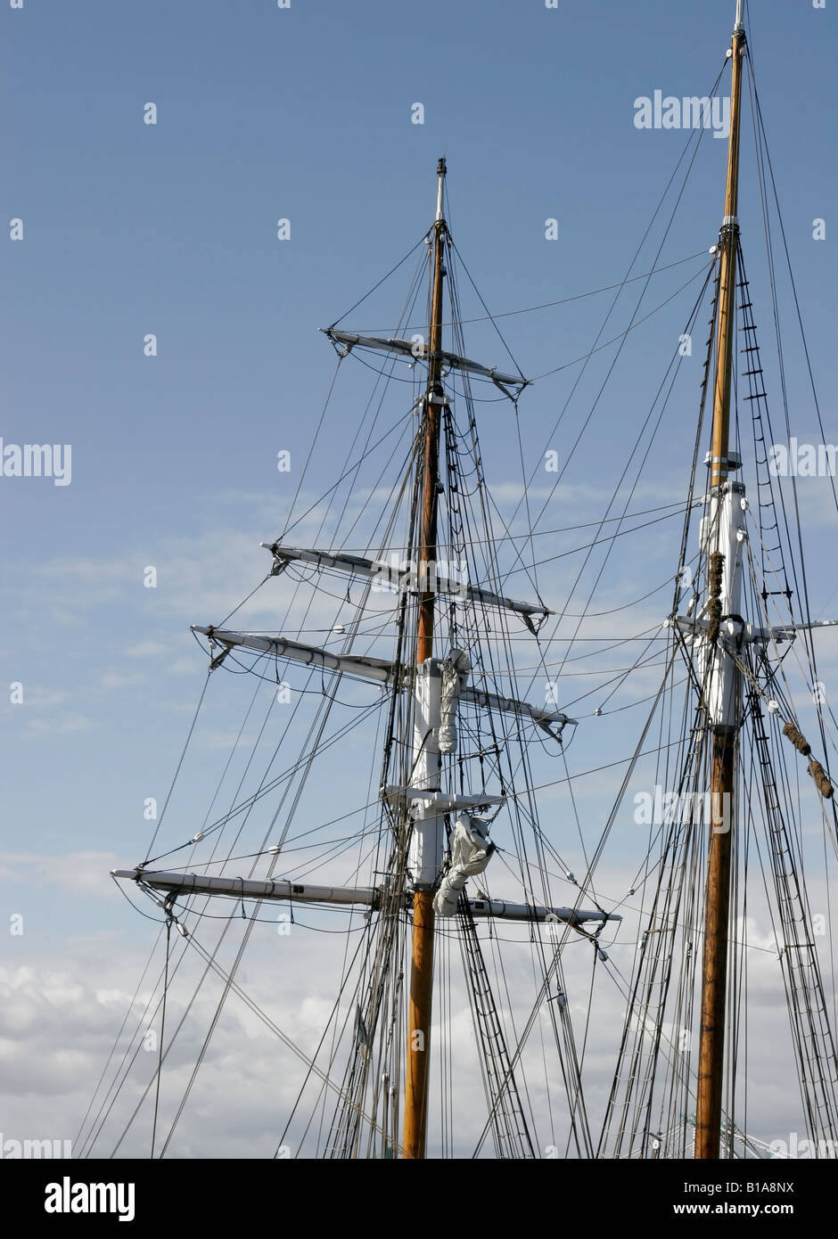 Mast rigging mooring ropes clouds hi-res stock photography and images ...