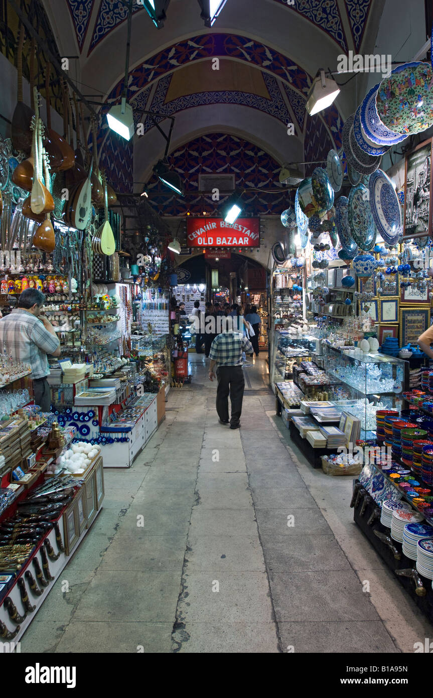 Entrance to the Old Bazaar. Istanbul, Turkey Stock Photo - Alamy