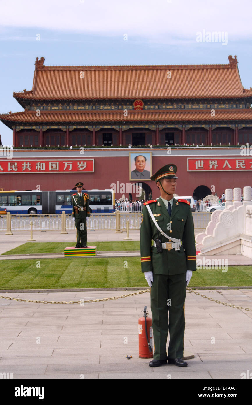 Chinese Soldier , Tiananmen Square , Beijing , China Stock Photo - Alamy