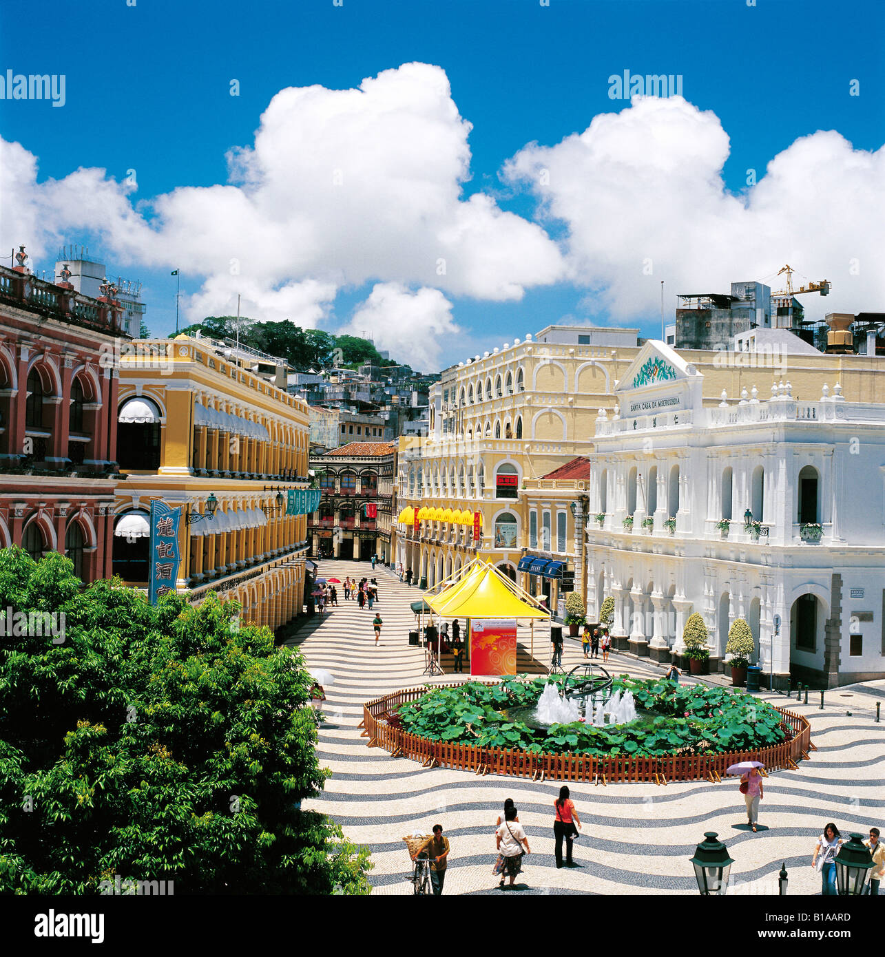 Emperor hotel china hi-res stock photography and images - Alamy