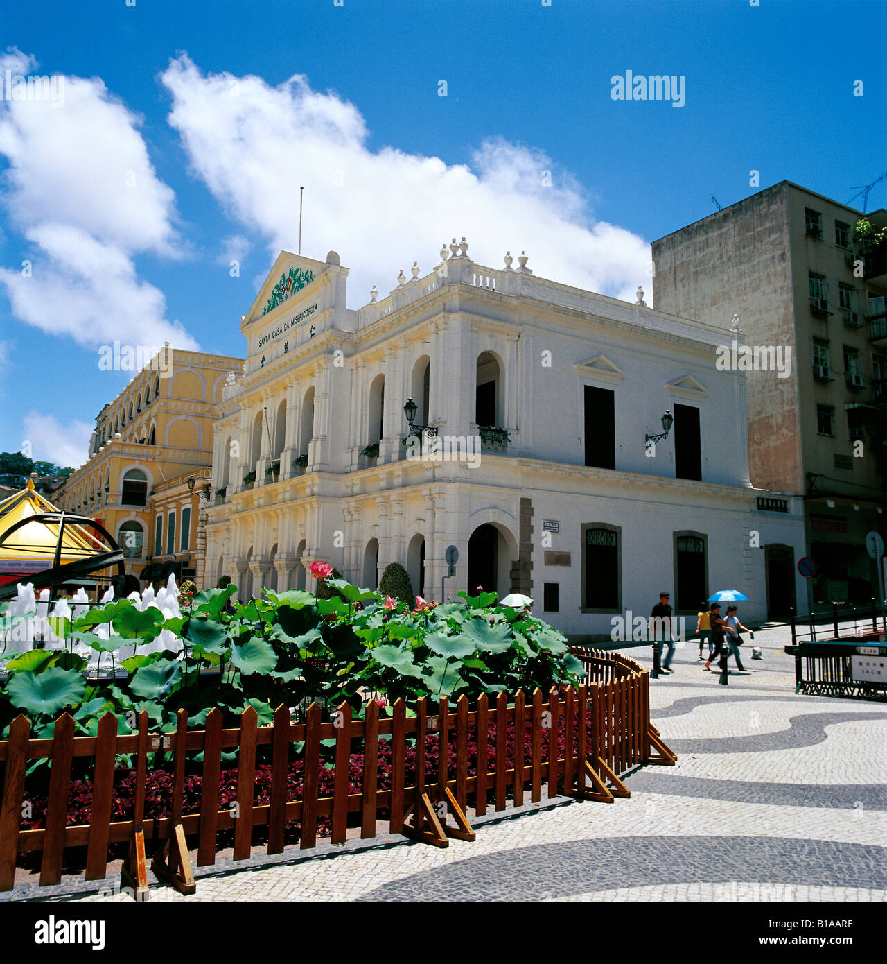 Emperor hotel china hi-res stock photography and images - Alamy