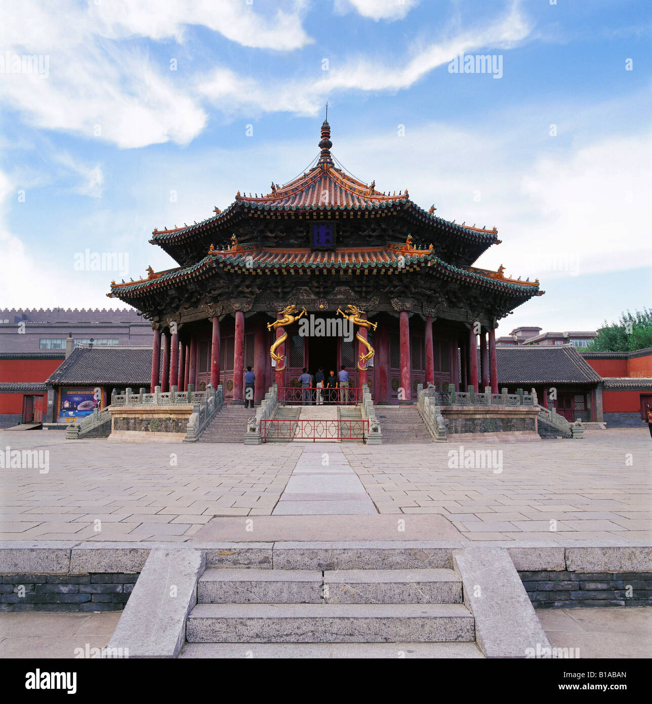 Shenyang imperial palace hi-res stock photography and images - Alamy