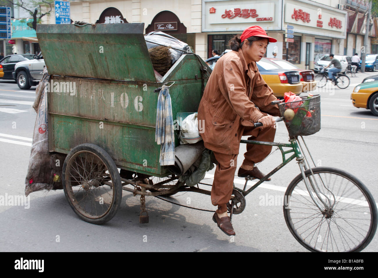 Beijing rubbish collector, Beijing, China Stock Photo - Alamy
