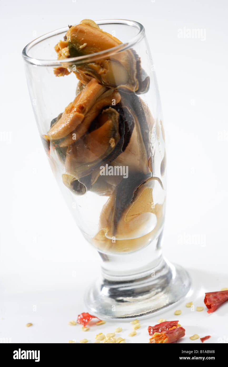 Canned mussels (vertical Stock Photo - Alamy