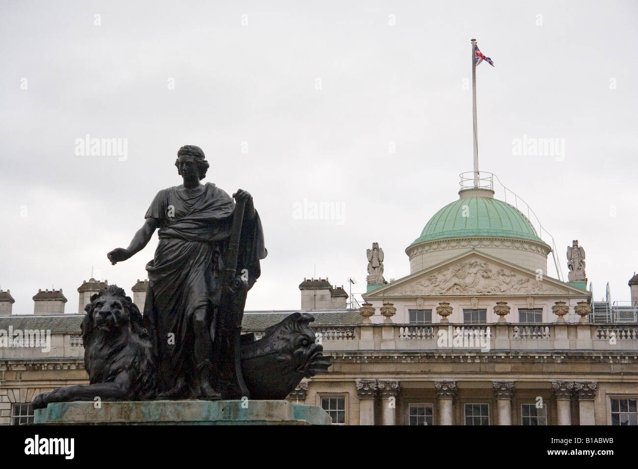 Britannia Statue London High Resolution Stock Photography and Images - Alamy