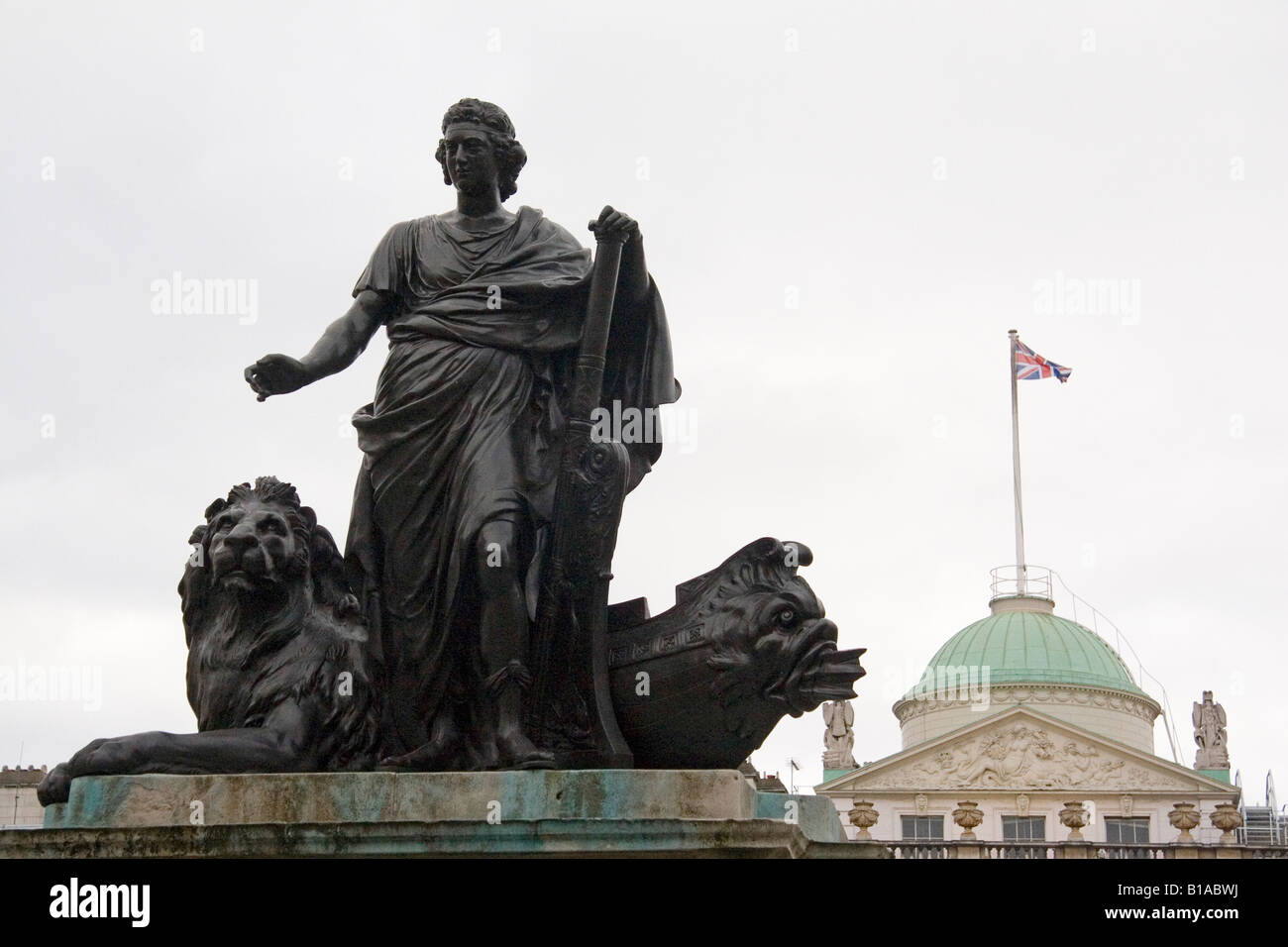 Britannia statue london hi-res stock photography and images - Alamy