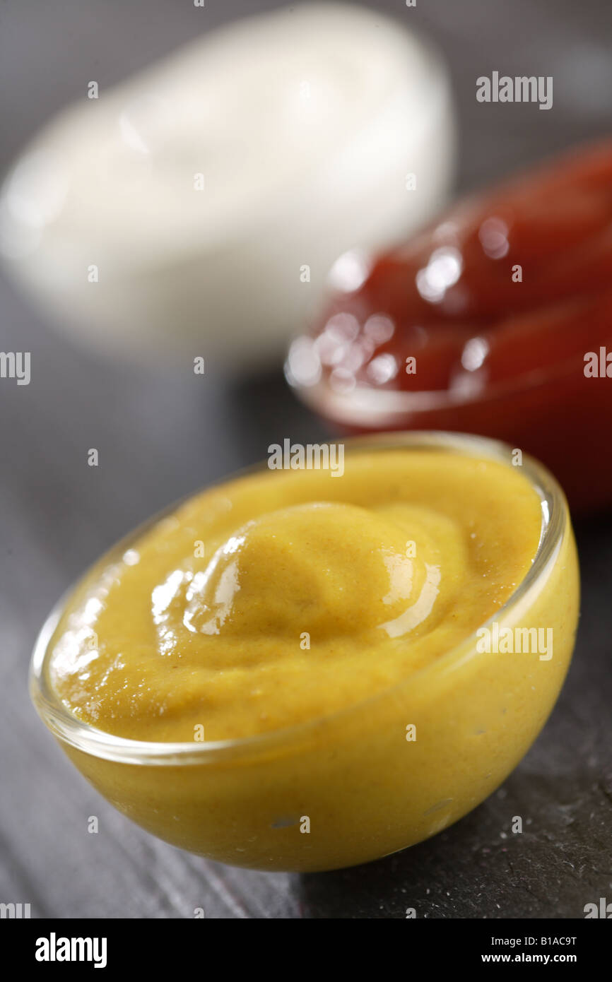 Close-up of mustard sauce (vertical Stock Photo - Alamy
