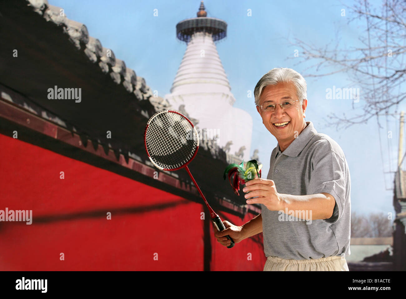 oriental senior man playing badminton Stock Photo - Alamy