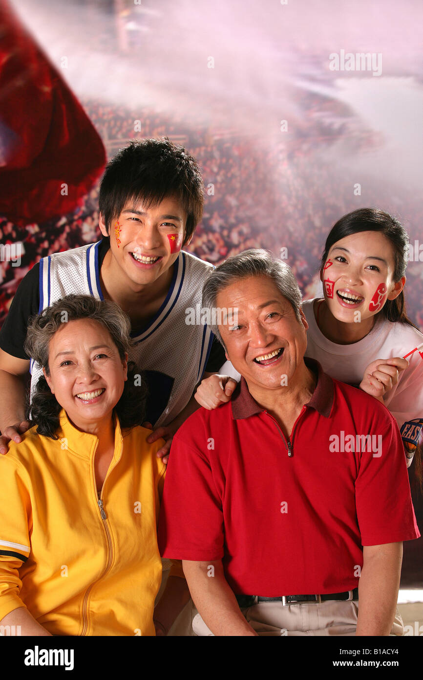 crowd cheering in stadium Stock Photo - Alamy