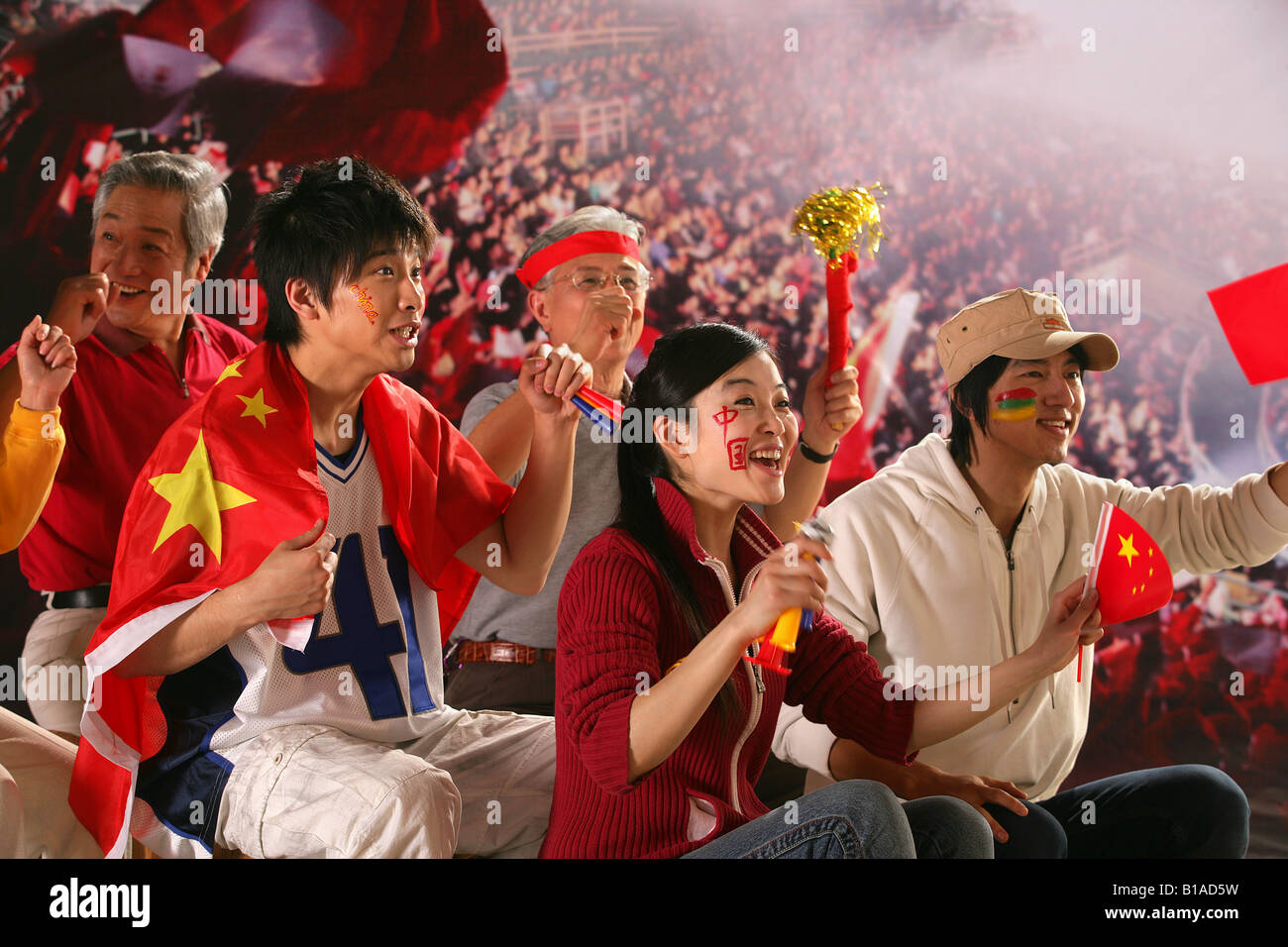 crowd cheering in stadium Stock Photo - Alamy