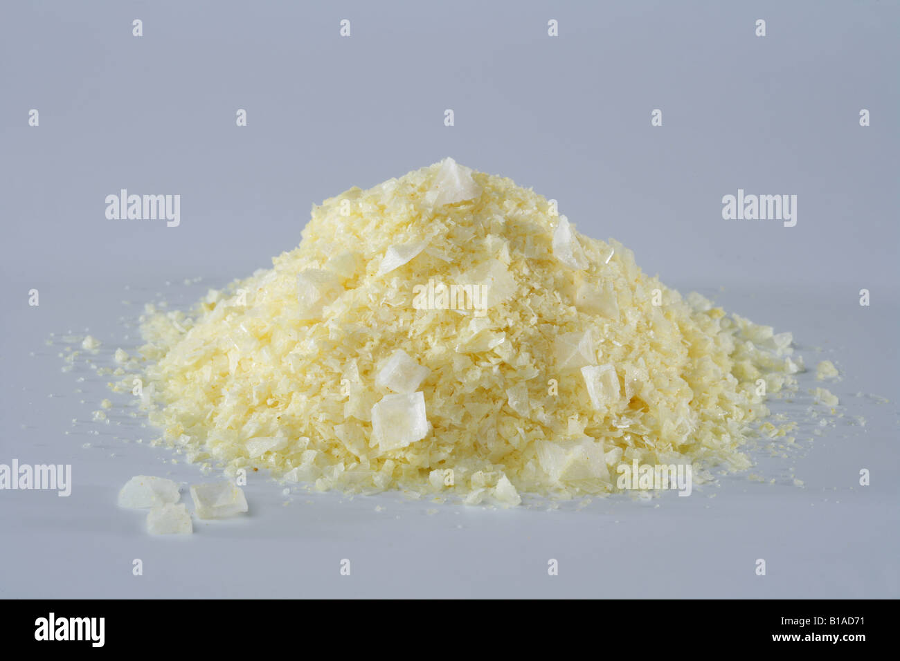 Lemon sea salt flakes Stock Photo - Alamy