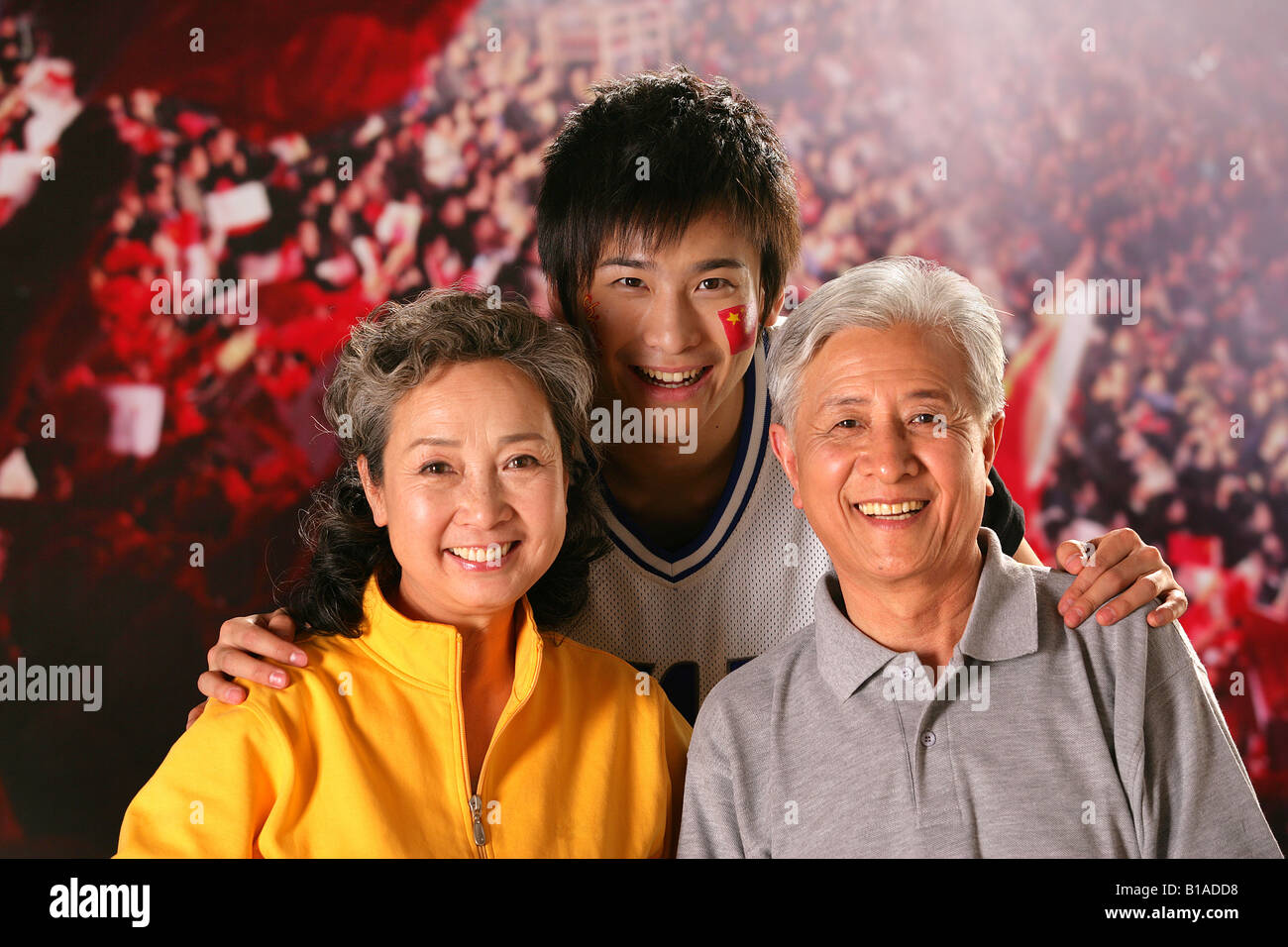 family in stadium and cheering Stock Photo - Alamy