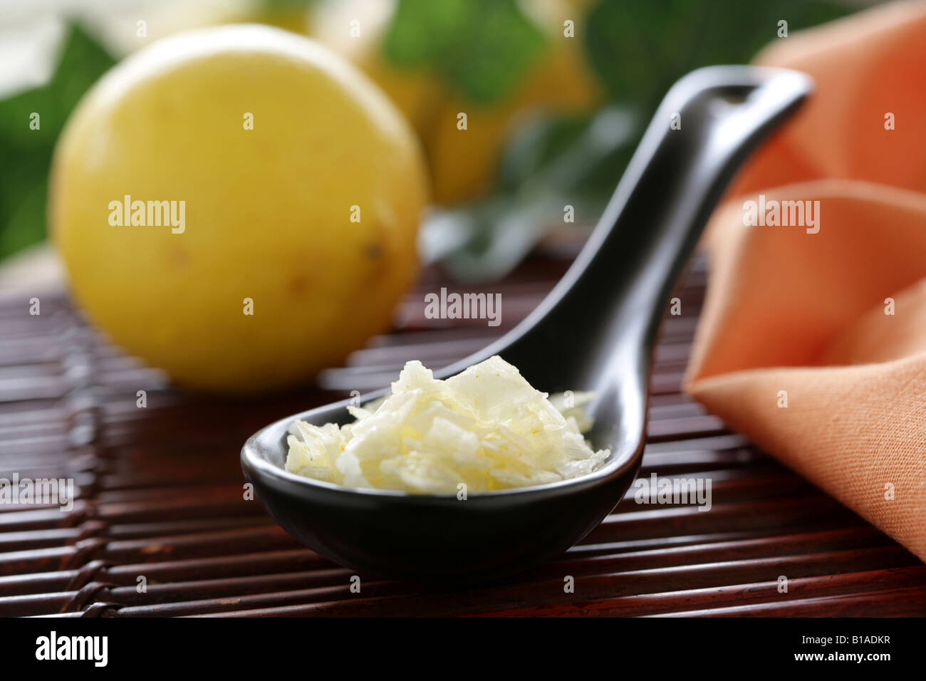 Spoon with lemon sea salt flakes Stock Photo - Alamy