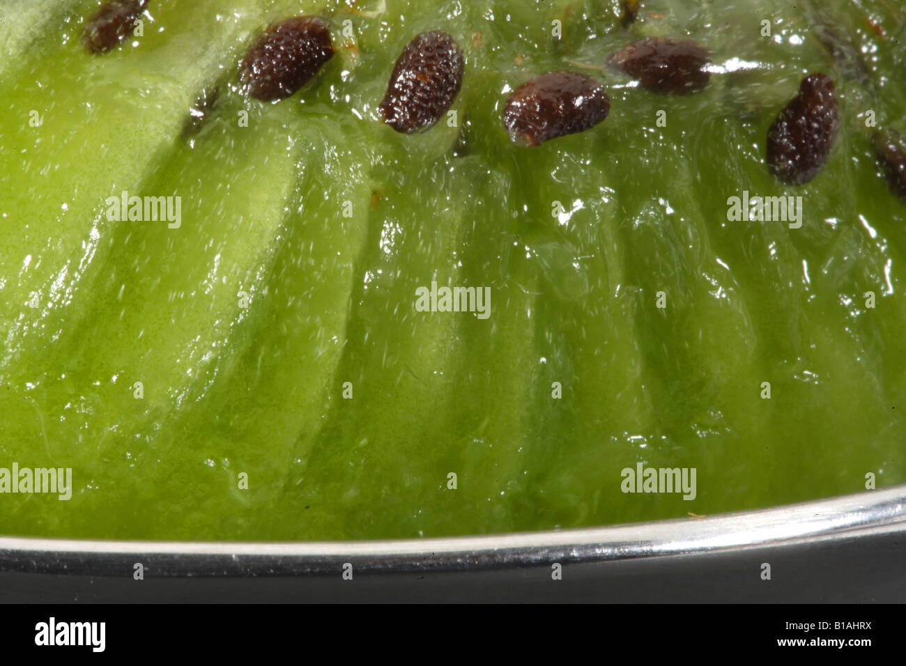 Kiwi close up texture Stock Photo - Alamy