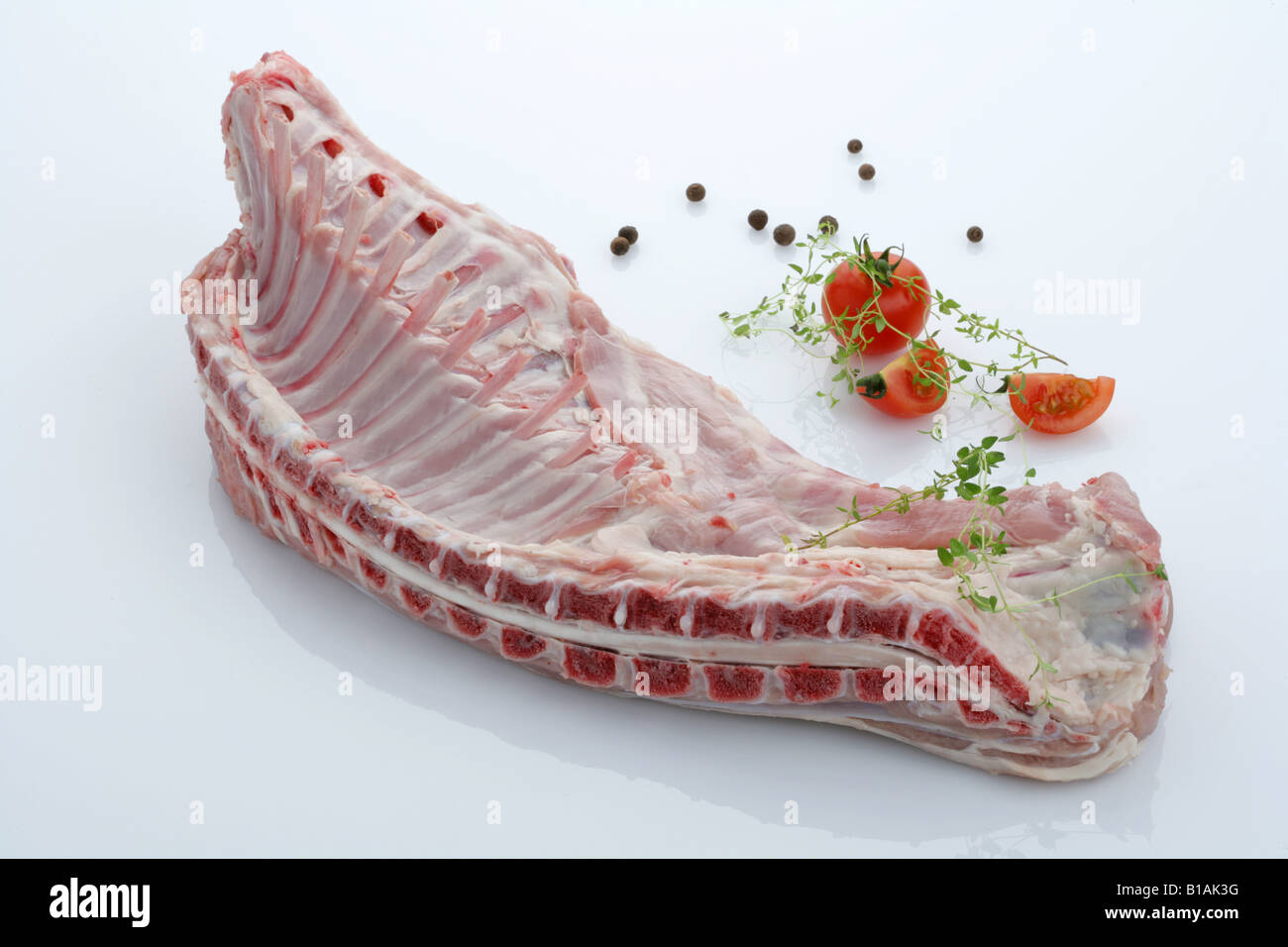 Rack lamb raw thyme hi-res stock photography and images - Alamy