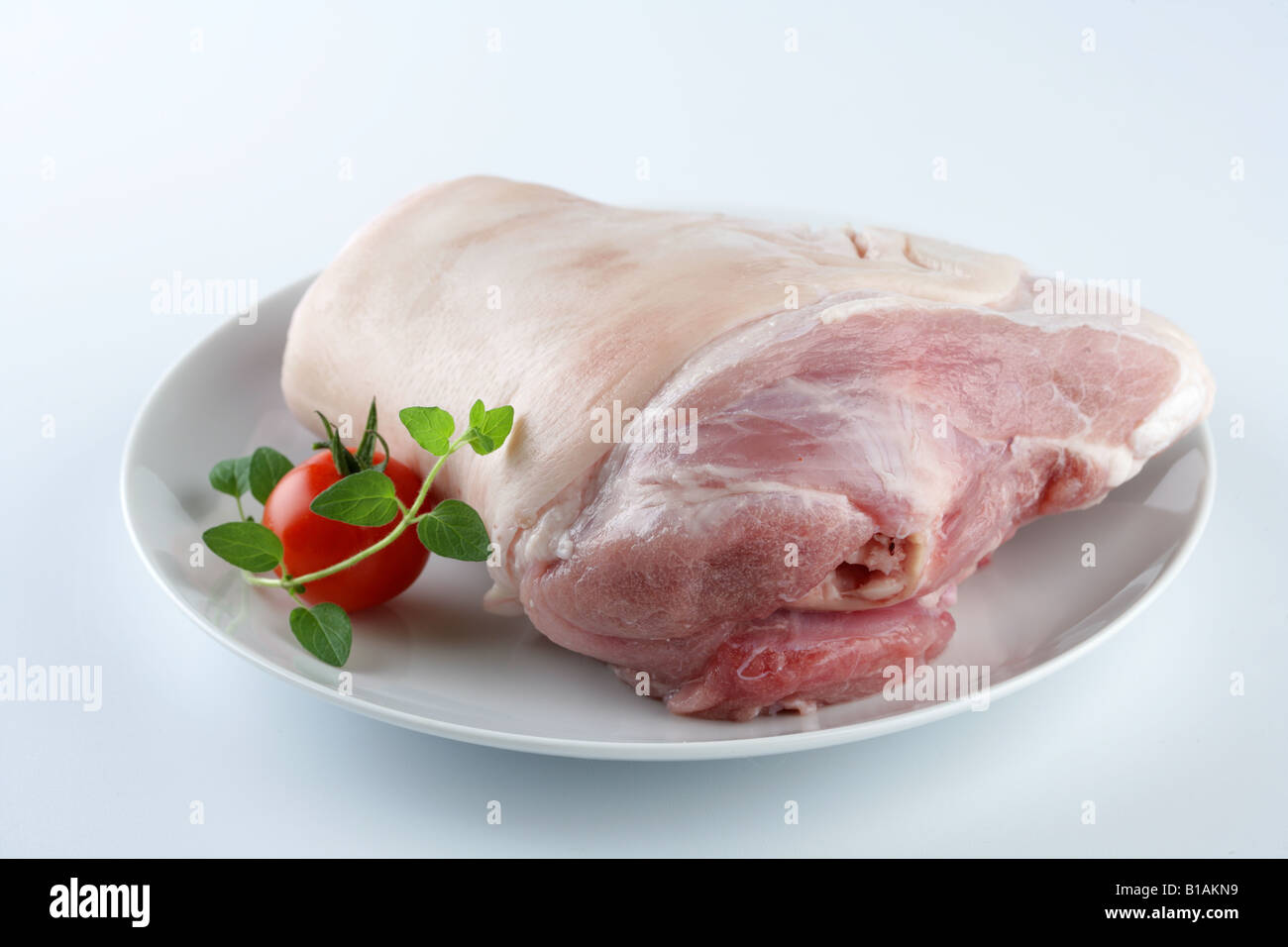 Knuckles of ham hi-res stock photography and images - Alamy