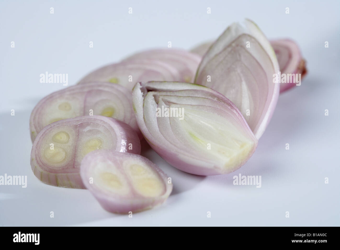 Peeled and cut scallions Stock Photo - Alamy
