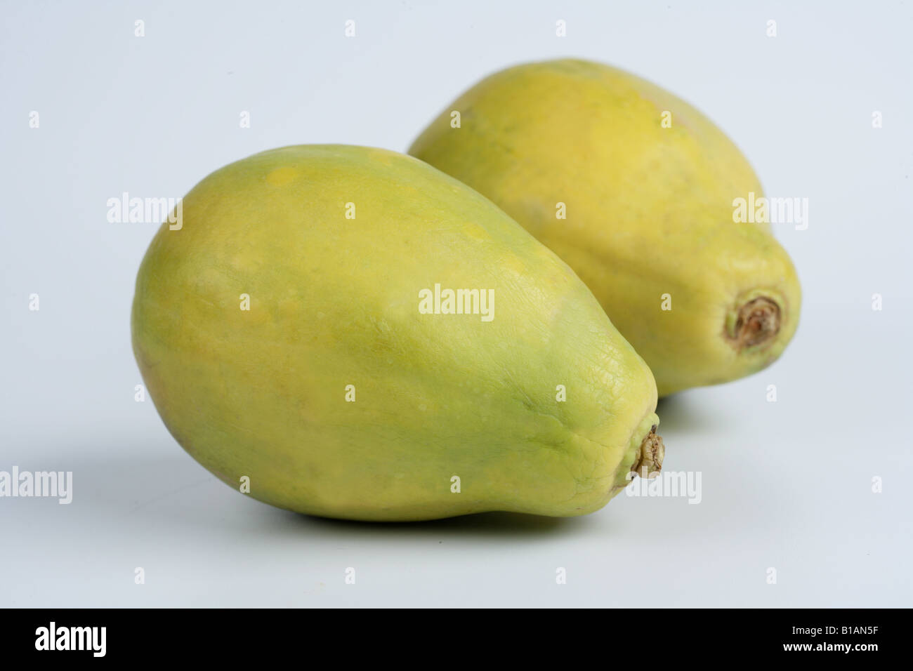 Papay hi-res stock photography and images - Alamy