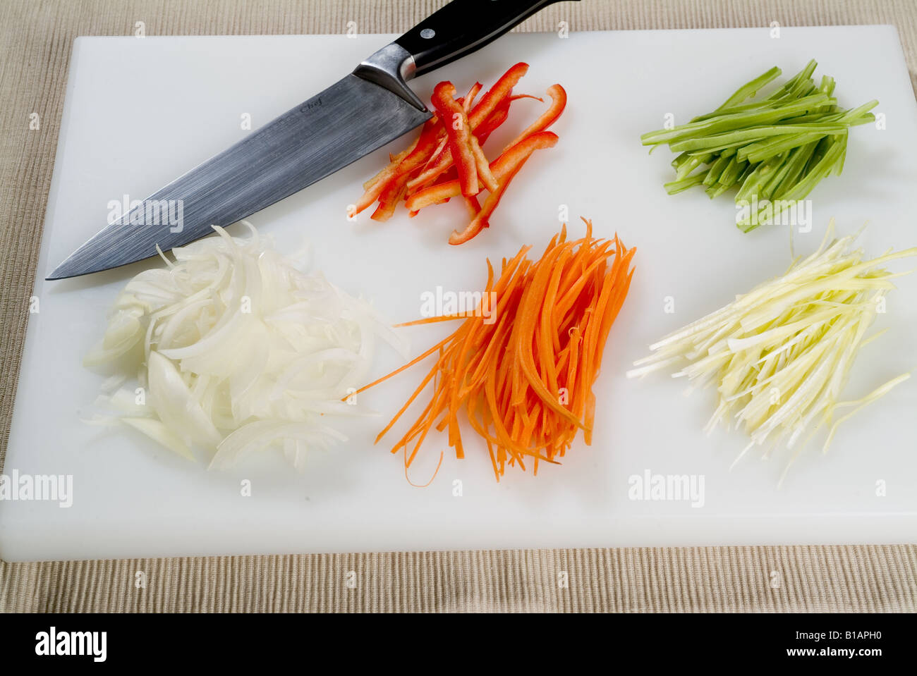 Cut onions julienne hi-res stock photography and images - Alamy