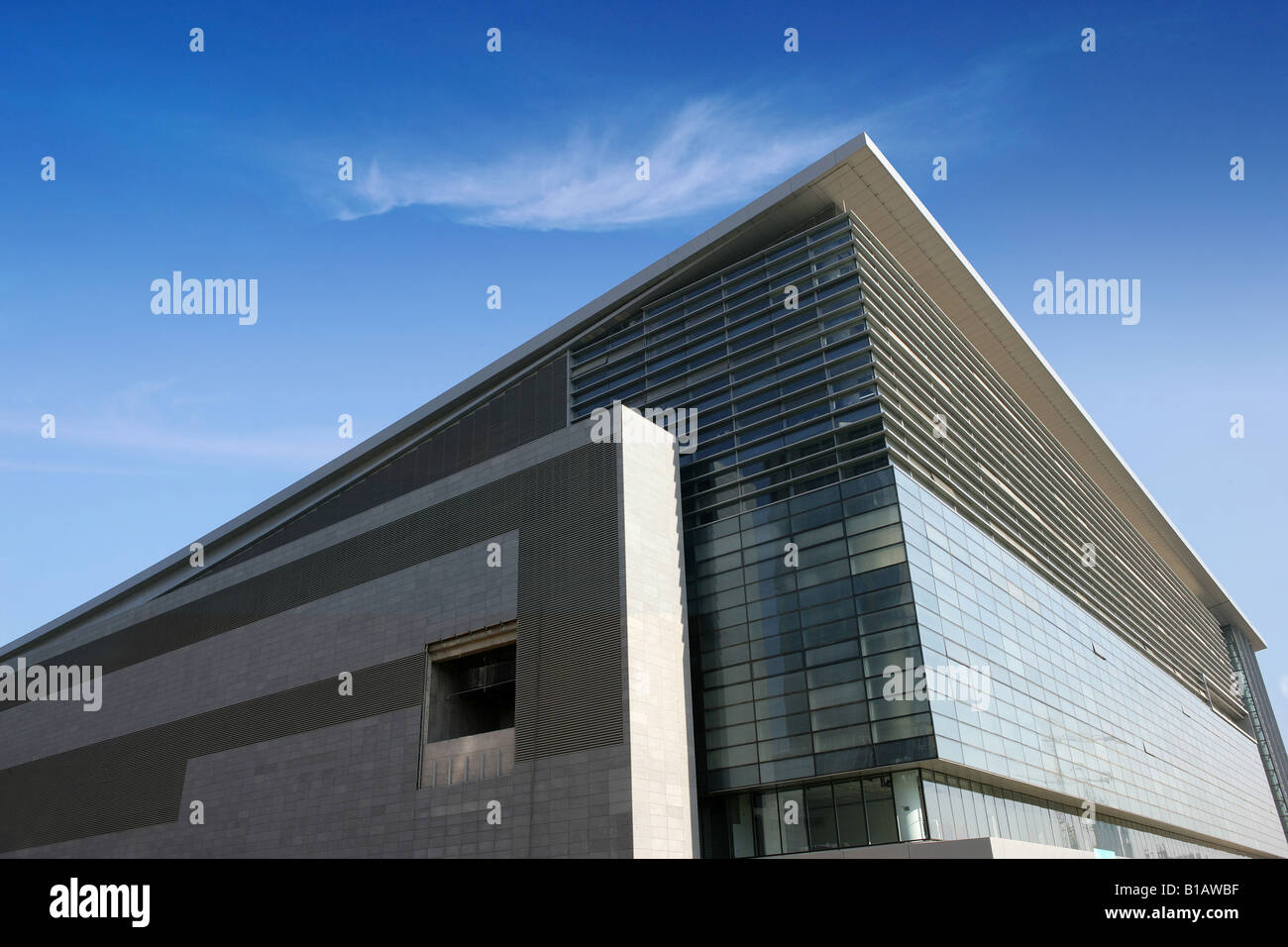 Fencing hall hi-res stock photography and images - Alamy