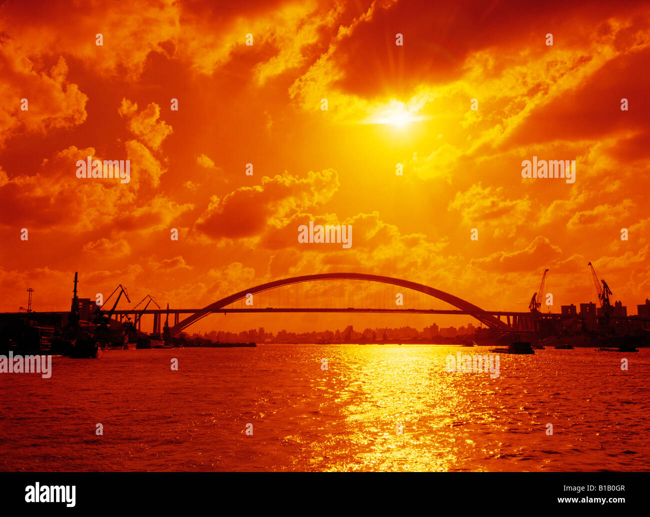 Lupu bridge hi-res stock photography and images - Alamy