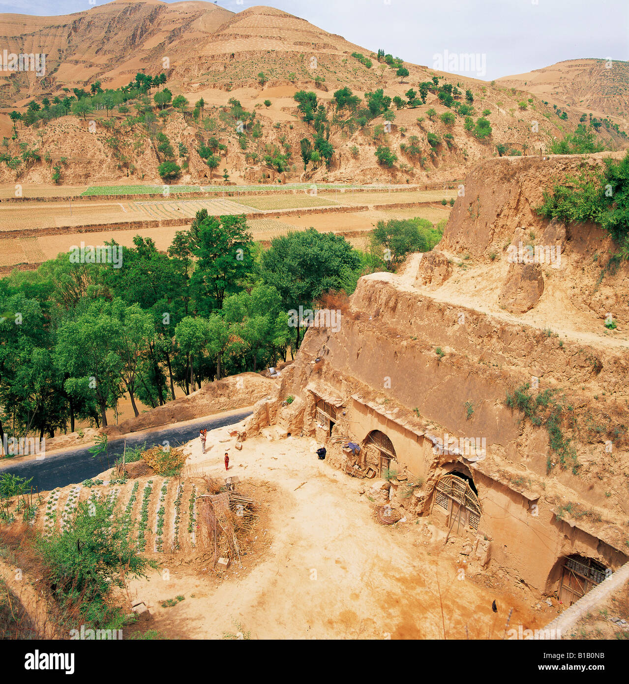 China house cave hi-res stock photography and images - Alamy
