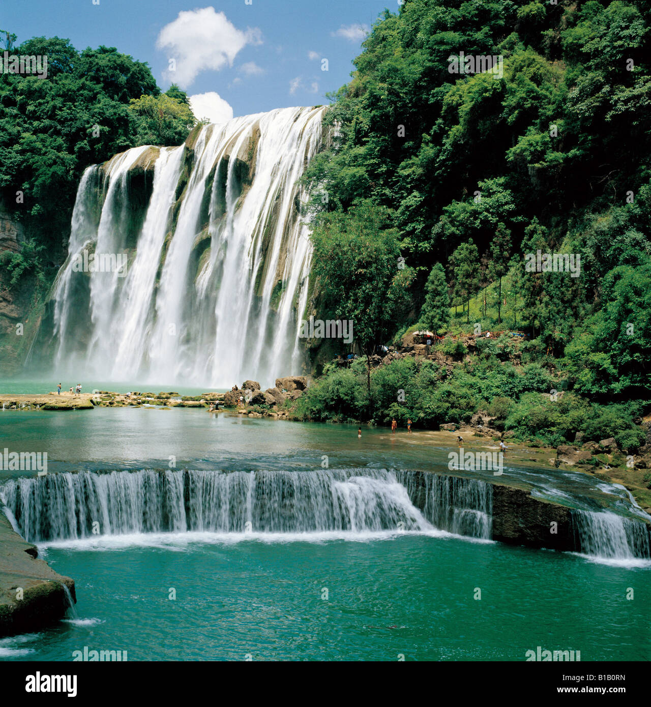 China guizhou huangguoshu waterfall hi-res stock photography and images ...