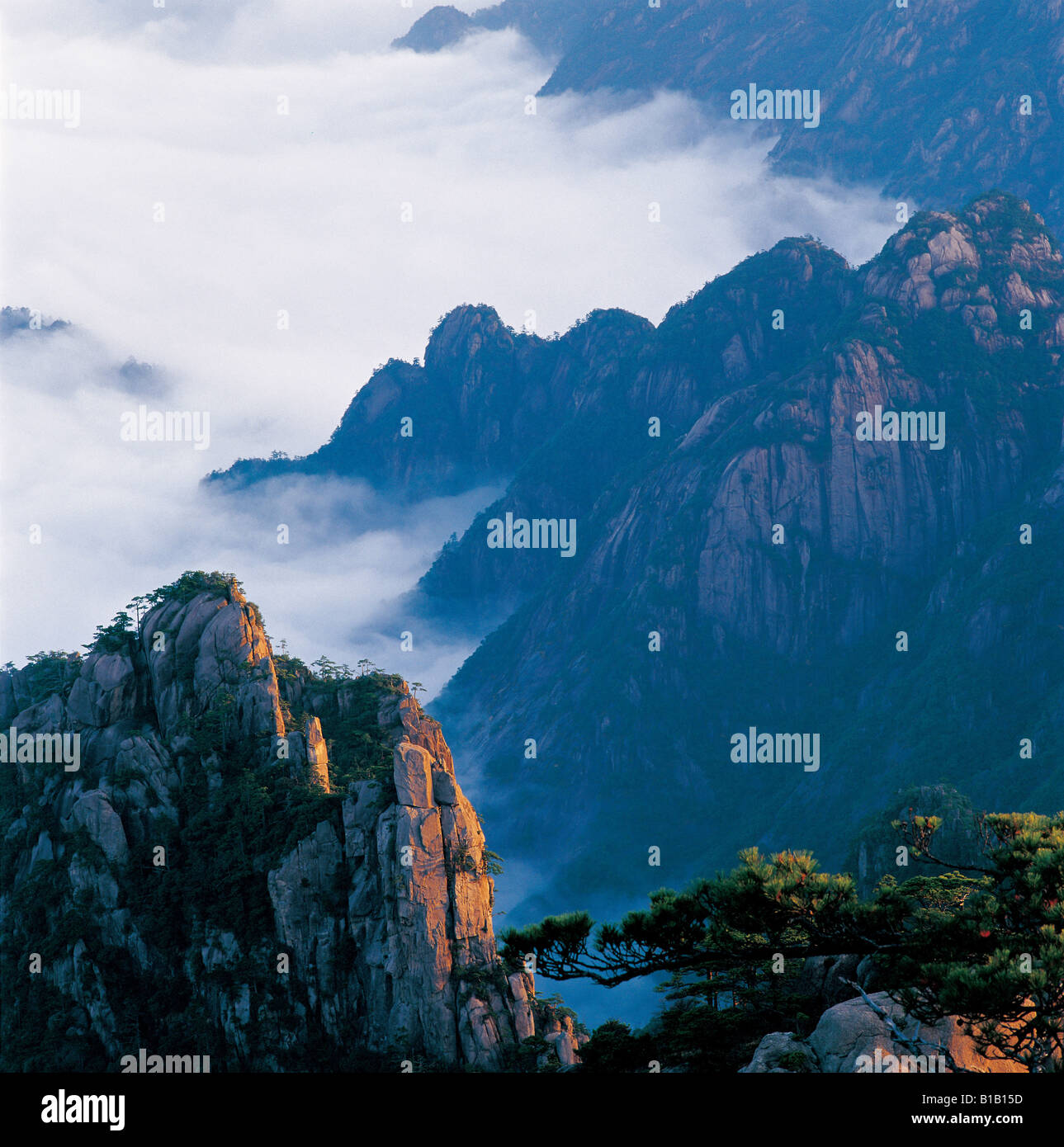 Mt huang hi-res stock photography and images - Alamy