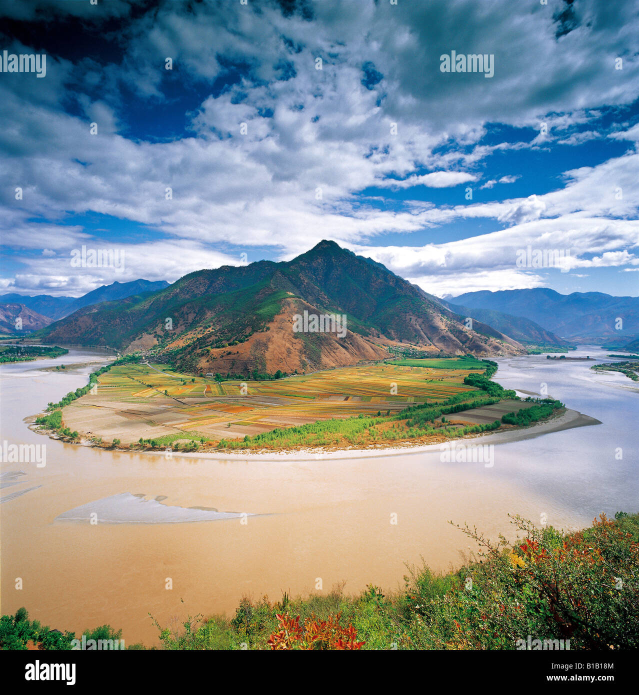 Yangtze river hi-res stock photography and images - Alamy