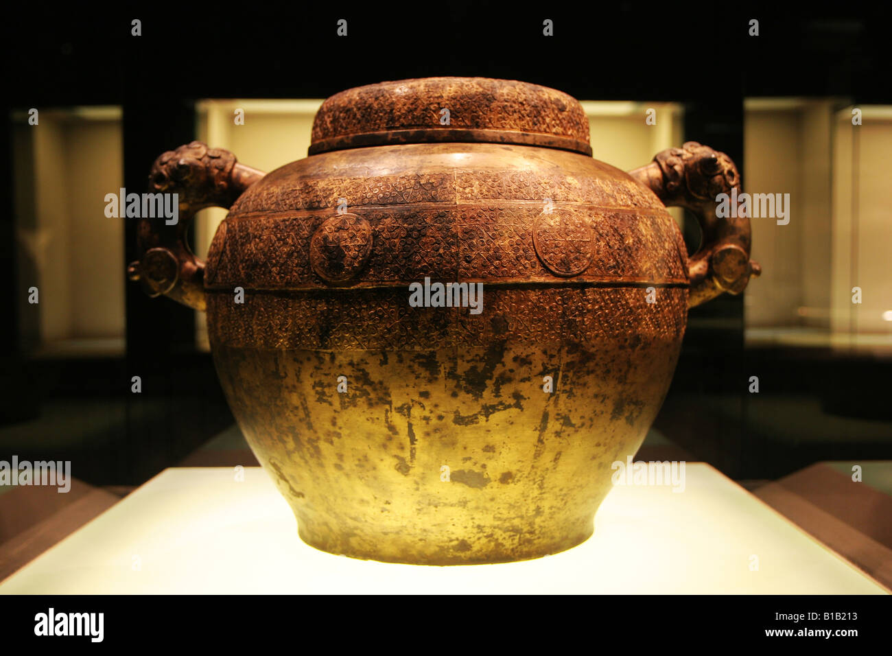 Chinese amphora hi-res stock photography and images - Alamy
