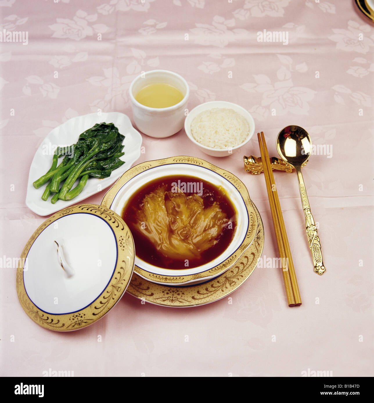 traditional dish,shark's fin in soup Stock Photo - Alamy