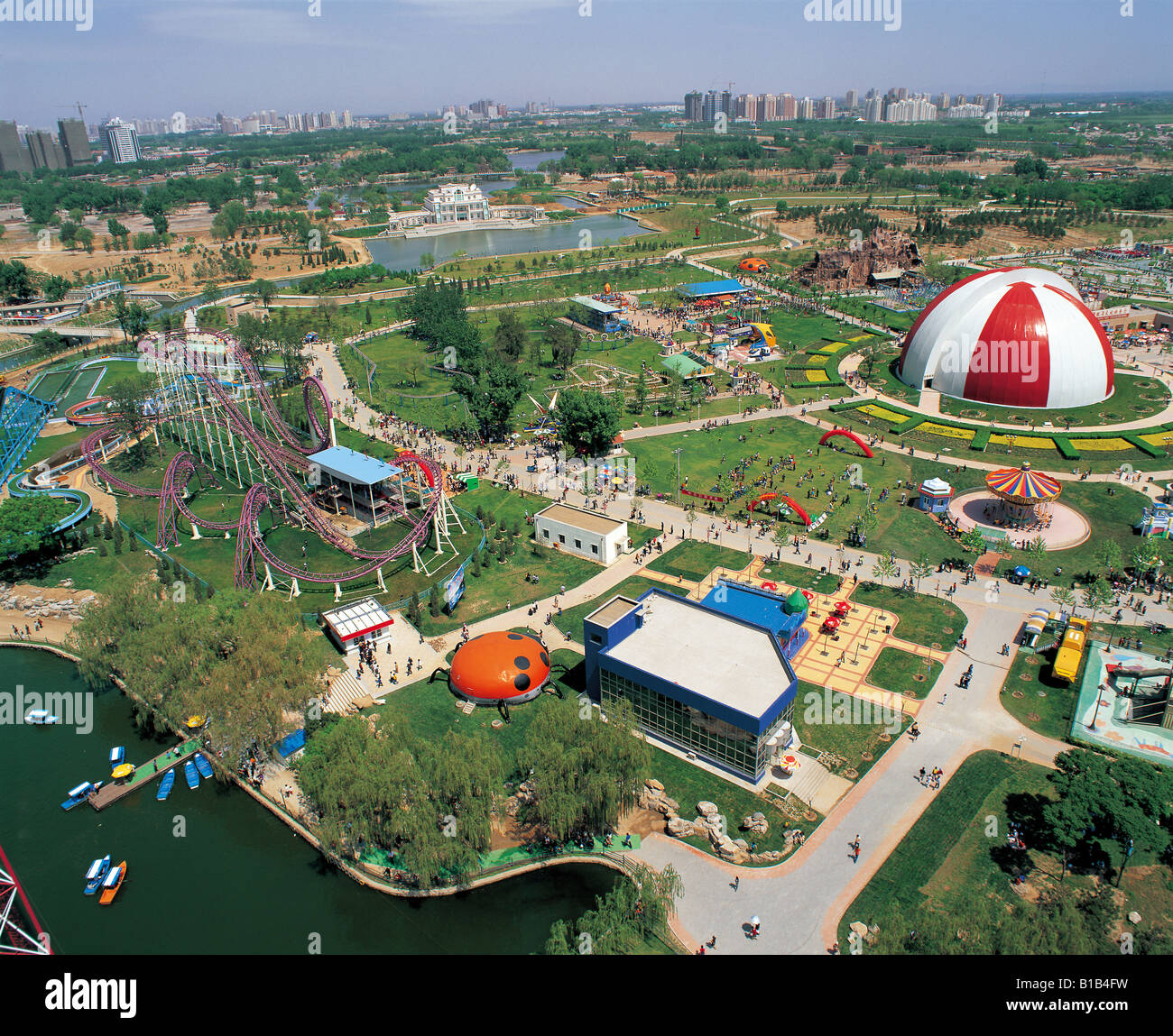 Chaoyang park beijing hi-res stock photography and images - Alamy