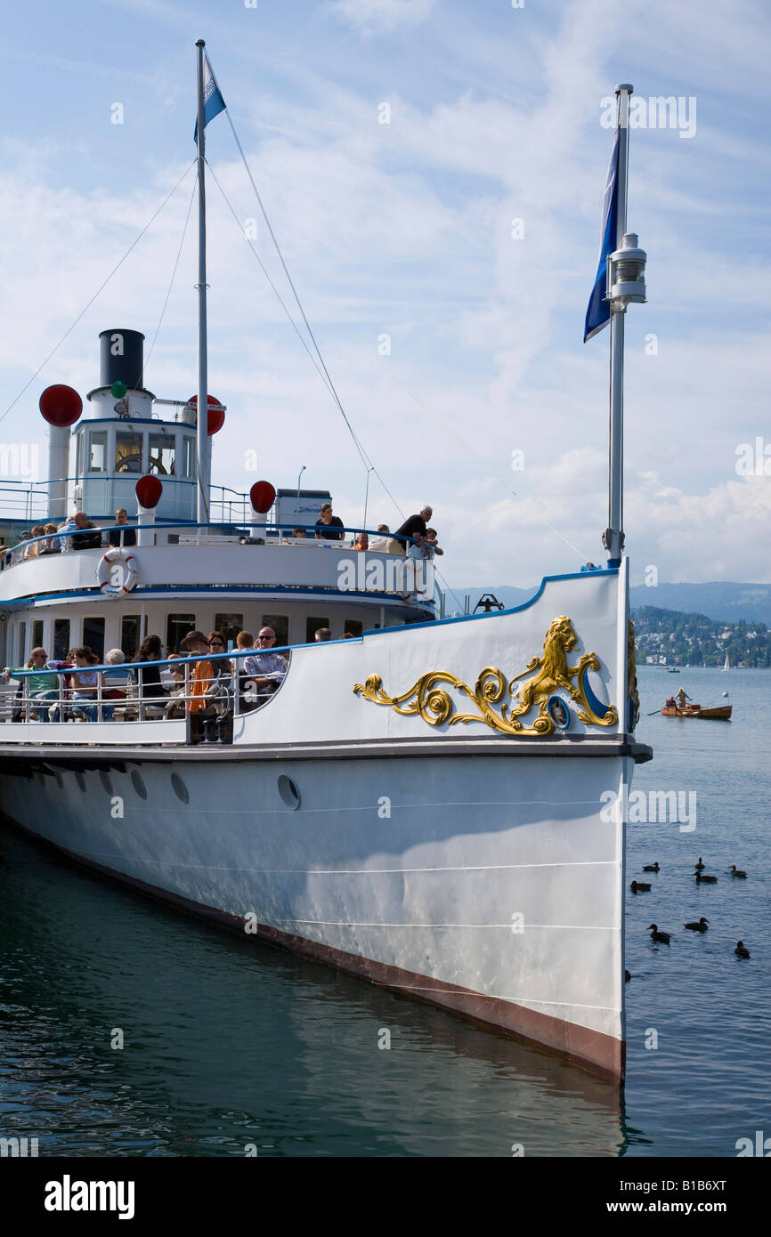 Paggle steamers hi-res stock photography and images - Alamy