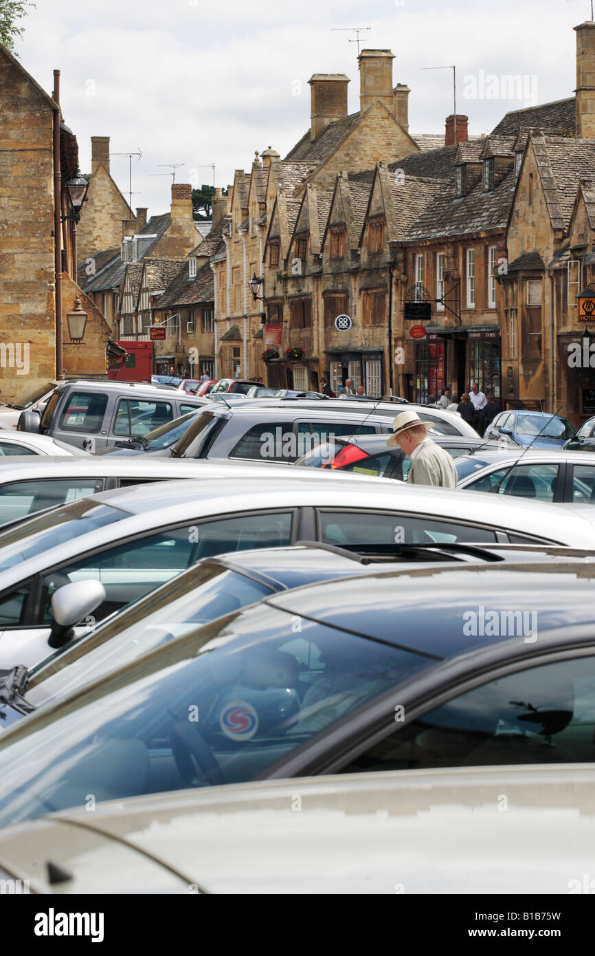 Overcrowded car uk hi-res stock photography and images - Alamy