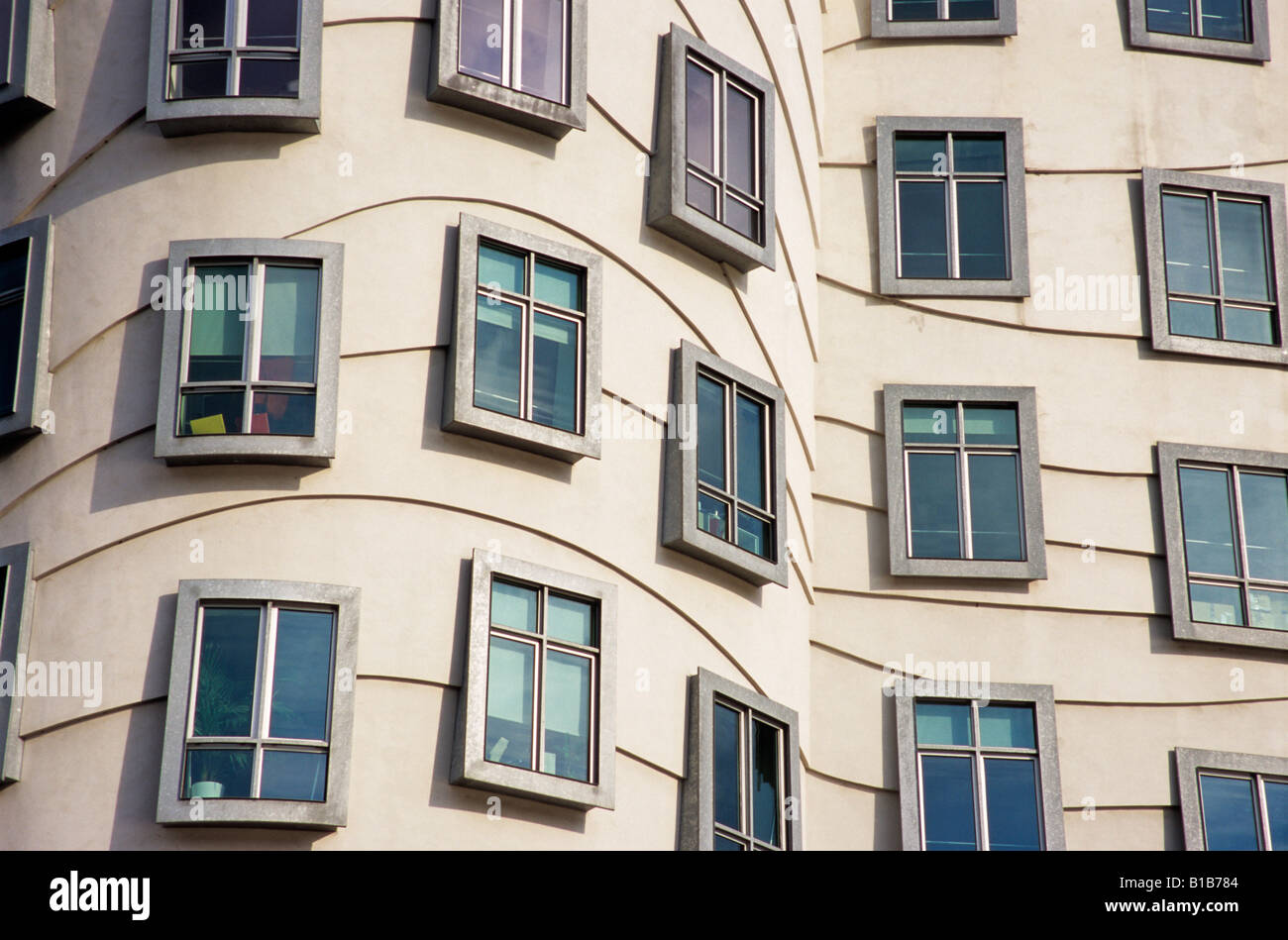 Dancing House, Prague, Czech Republic Stock Photo - Alamy