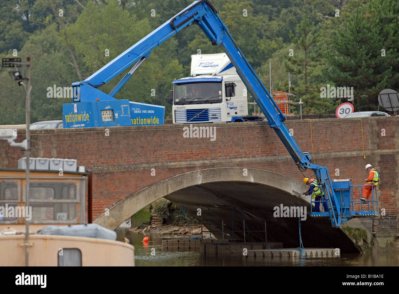 Road bridge repair hi-res stock photography and images - Alamy