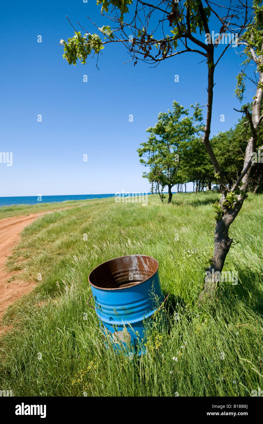 Garbage barrel hi-res stock photography and images - Alamy
