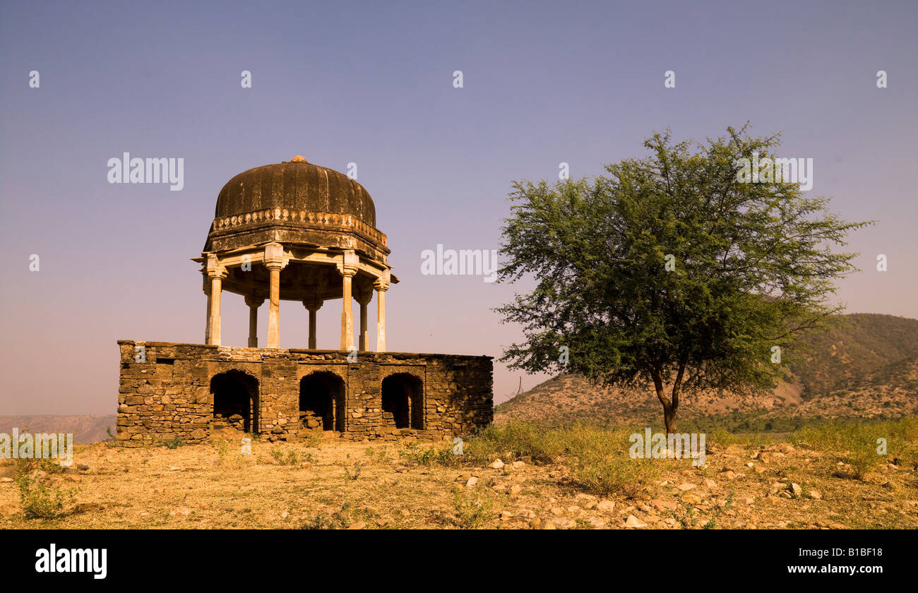 Aravalli hills of rajasthan hi-res stock photography and images - Alamy