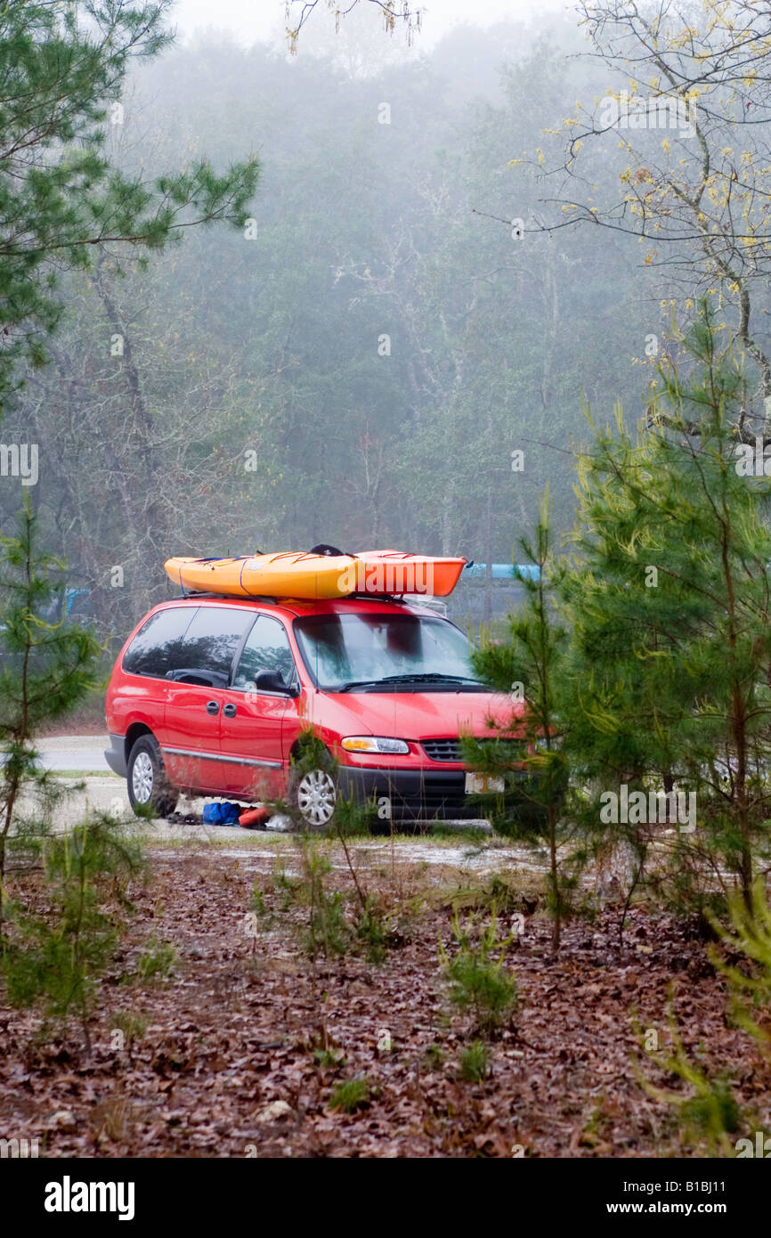 Car with kayaks on roof in Silver River State Park, Ocala, Florida ...
