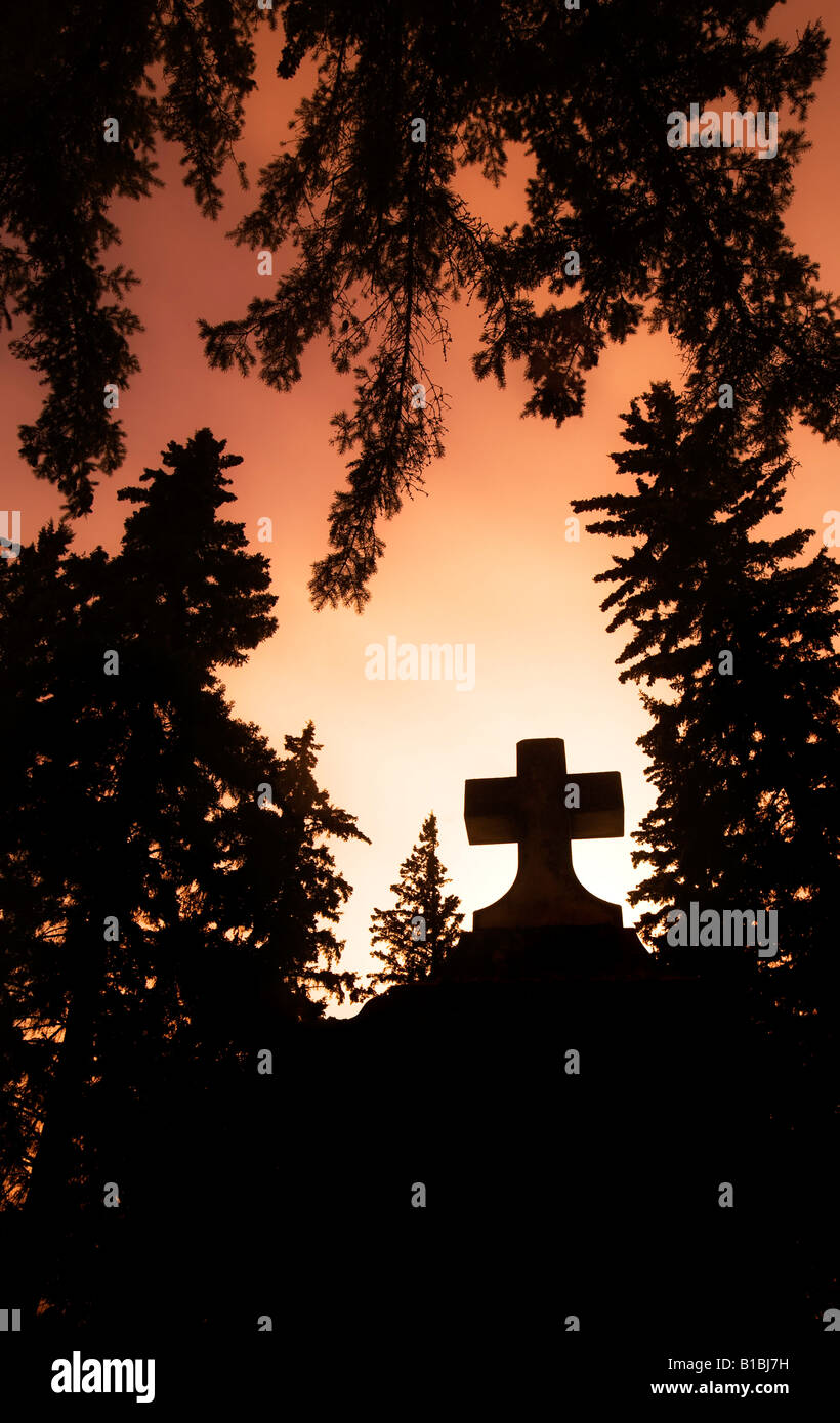 Crosses religious silhouette hi-res stock photography and images - Alamy