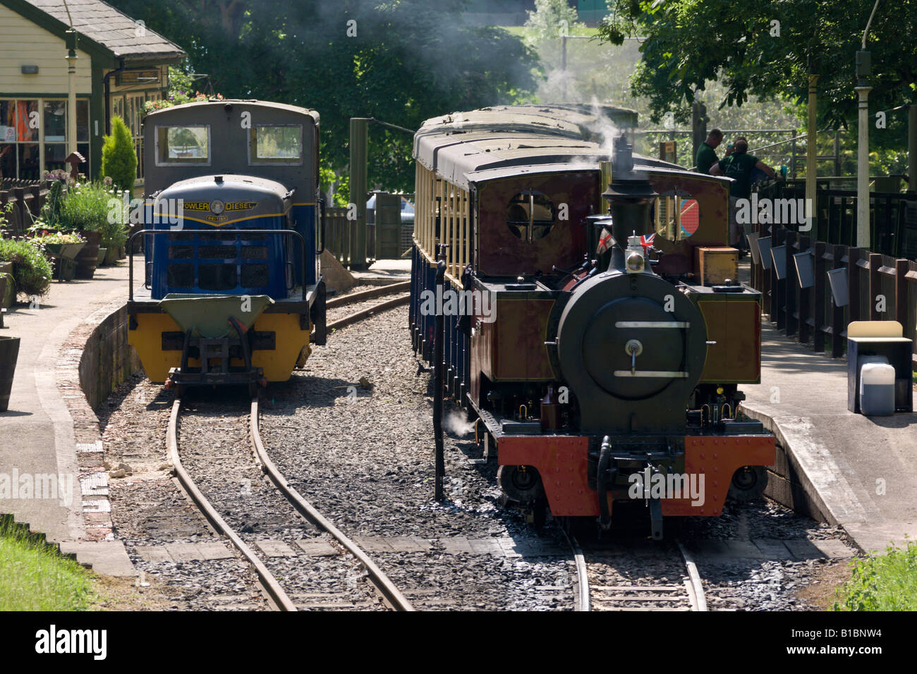 Whipsnade zoo train hi-res stock photography and images - Alamy