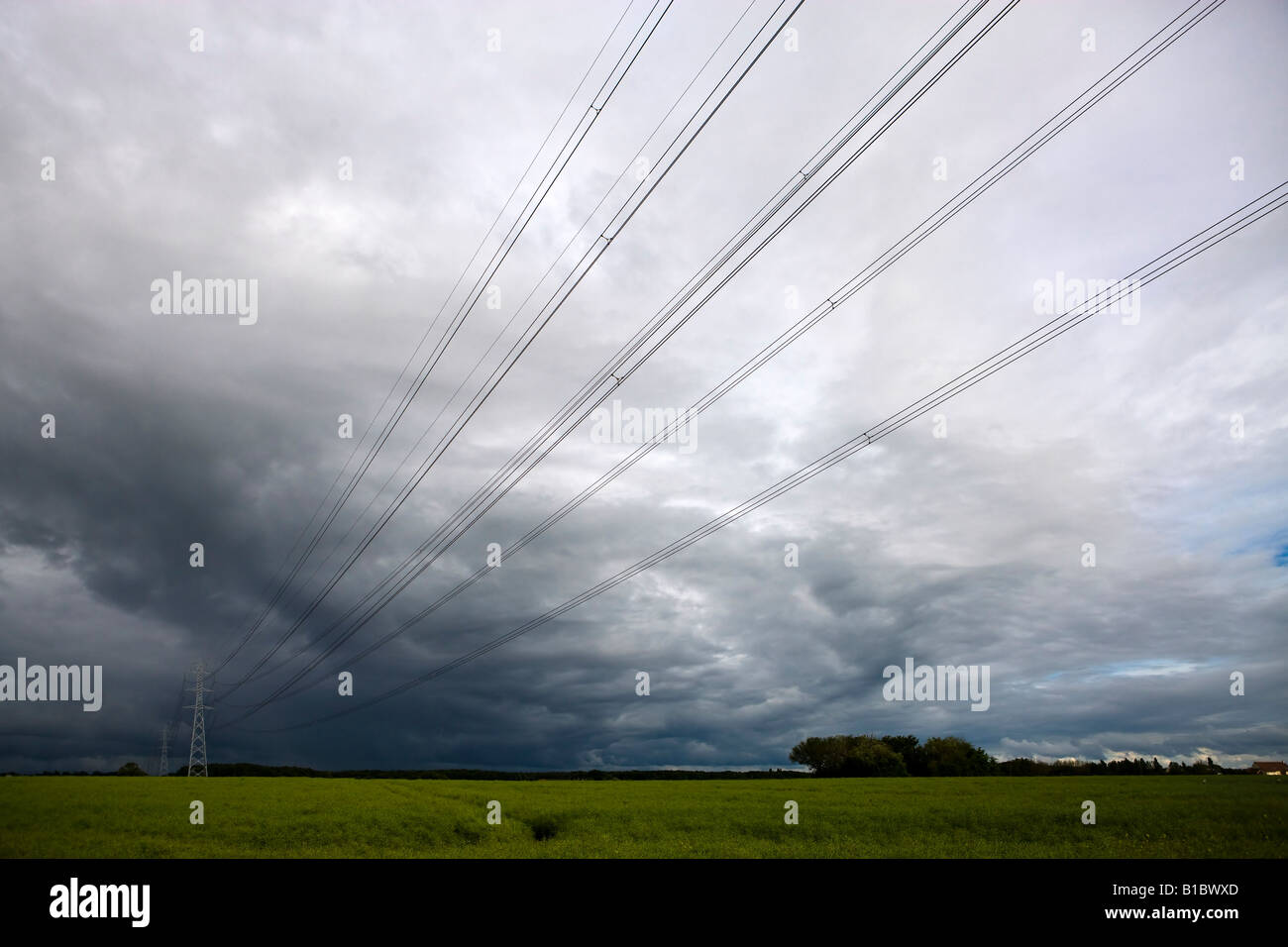Overhead electric cable cables hi-res stock photography and images - Alamy