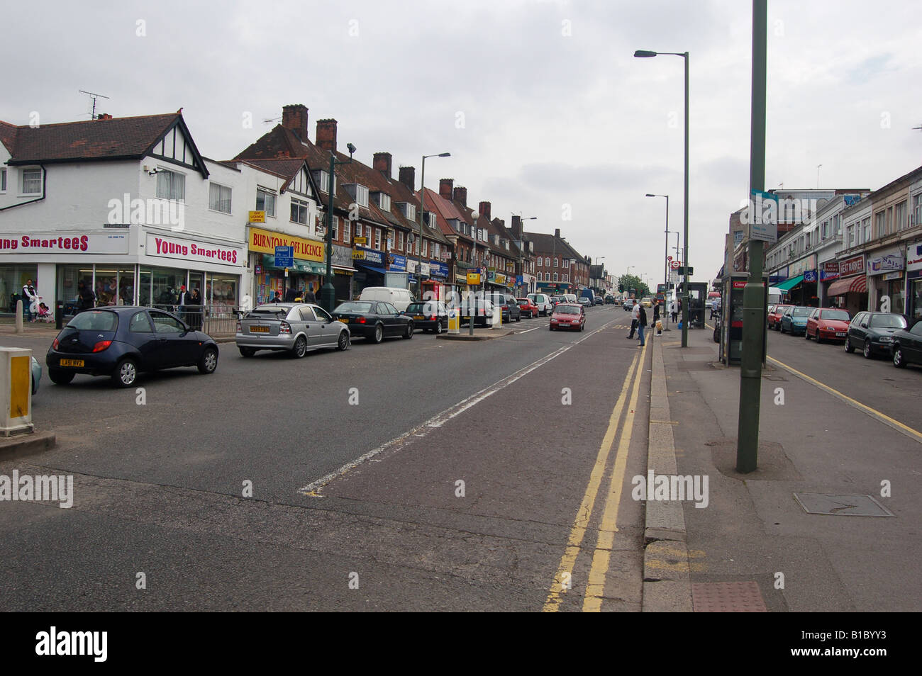 Edgware road shops hi-res stock photography and images - Alamy